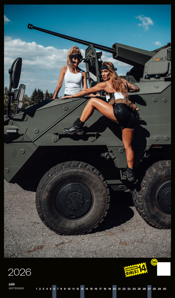 kalendář Danger Girls 2026 | eARMYSHOP.cz